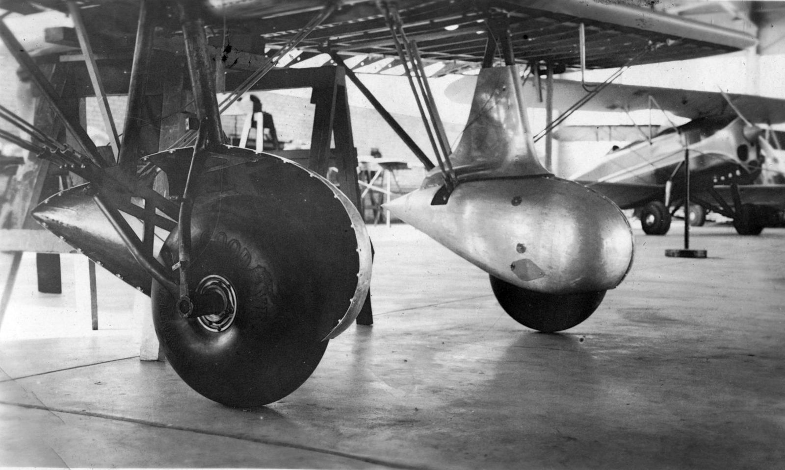 What Are Wheel Spats, And Why Does Nobody Use Them Anymore? | Feature ...