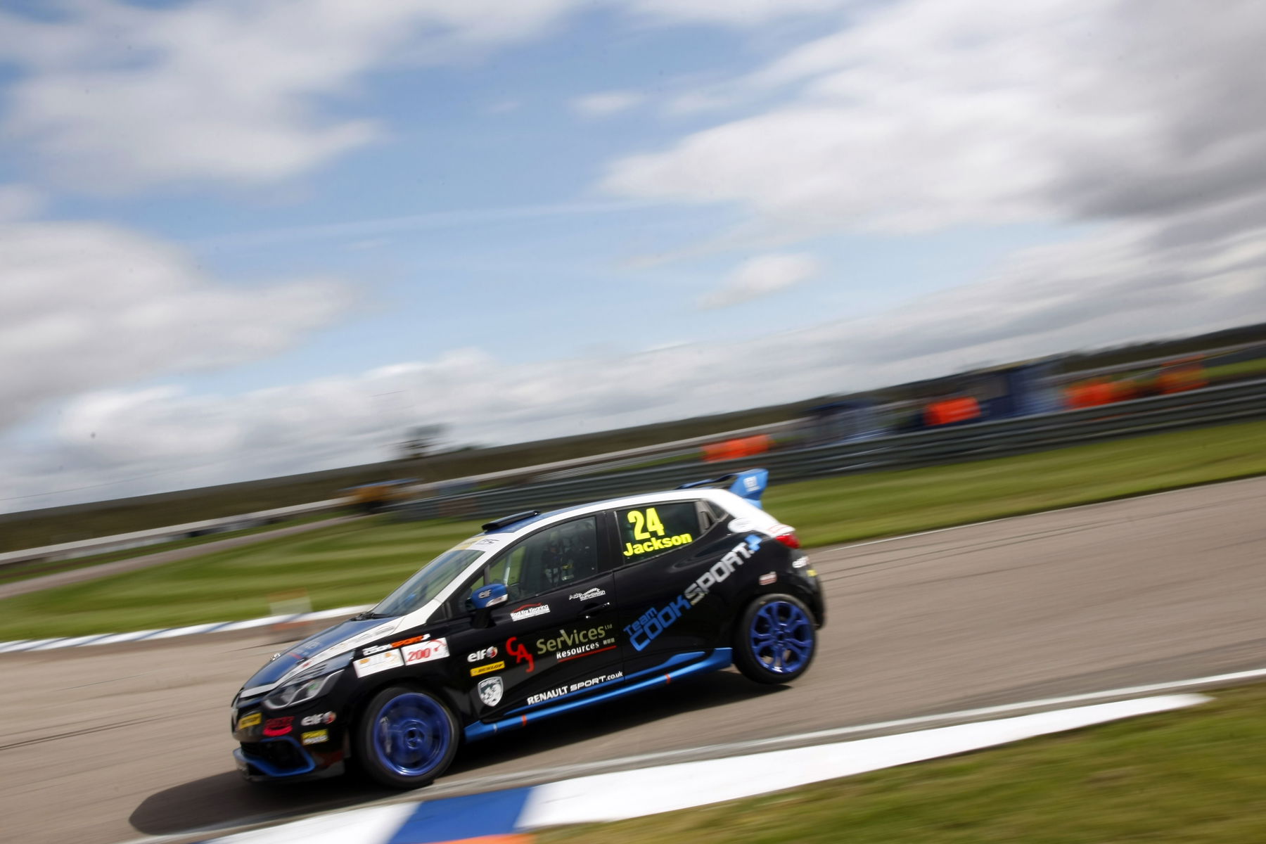 How To Trail Brake And Why It'll Make You A Faster Driver | CarThrottle