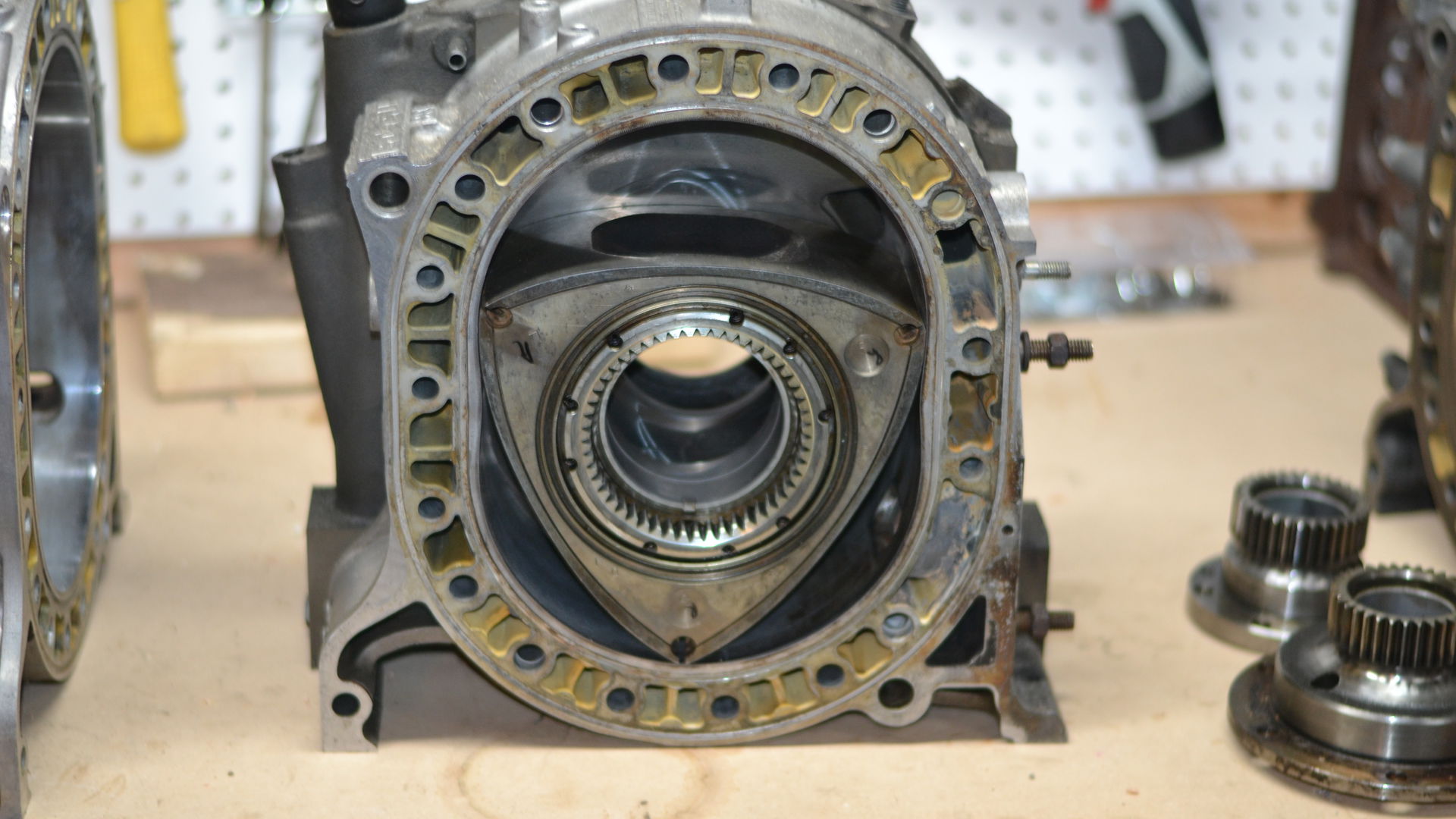 The Problem With Rotary Engines: Engineering Explained | CarThrottle